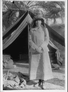 Gertrude Bell est une archéologue - Histoire en balade